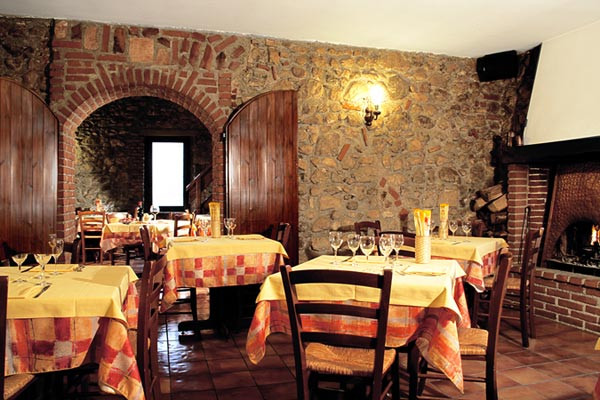 Arredo ristorante rustico - Arredamentigima.it contract